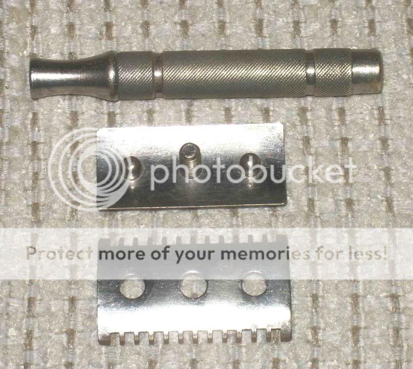 Open Comb ID Needed | TheShaveDen